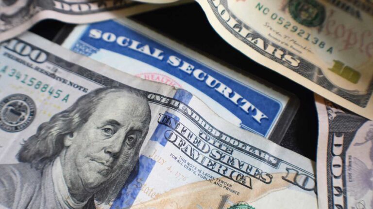 Why Your Social Security Check is Coming Early This New Year's Eve and ...
