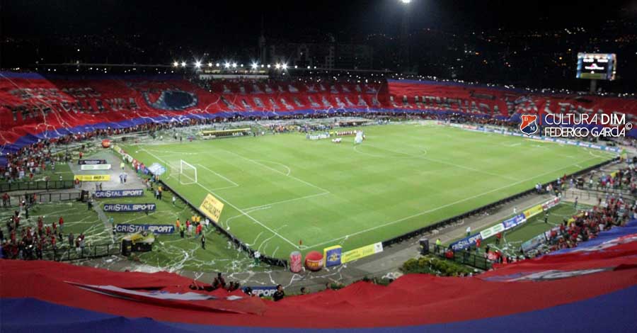 El día que la hinchada del DIM presentó “la bandera más Grande del Mundo”