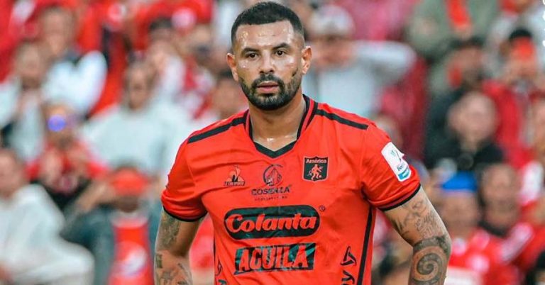 Uno más y así va la cuenta de goles de Edwin Cardona en América